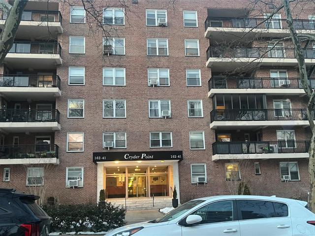 162 41 Powells Cove Boulevard, Unit 1L