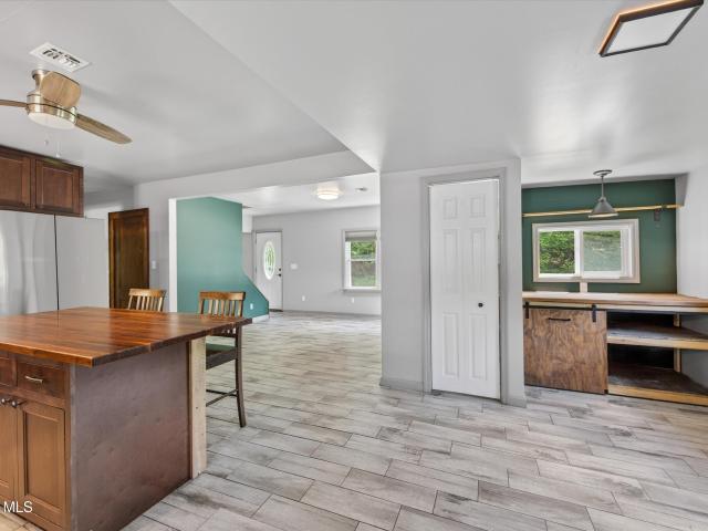 162 Clamsteam Road