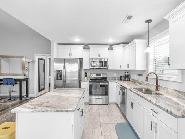 162 Ambridge St, Oak Grove, KY 42262
