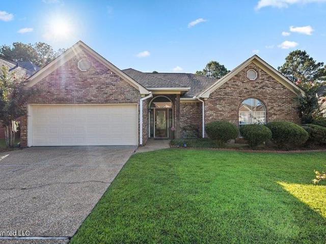 162 Apple Blossom Dr, Brandon, MS 39047