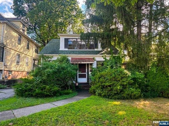 162 Bogert St, Teaneck, NJ 07666