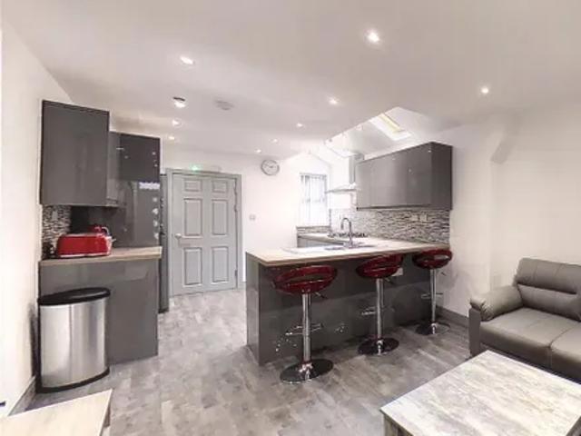 162 Dawlish Road, Stirchley, B29 7AR, United Kingdom | 6 bed house for rent #167148602 | Rentberry
