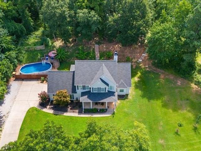 162 Deer Creek Trl, Moreland, GA 30259