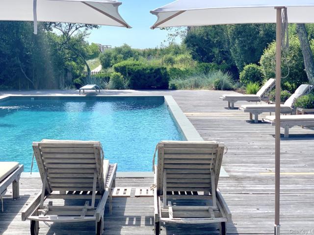 162 Dune Road