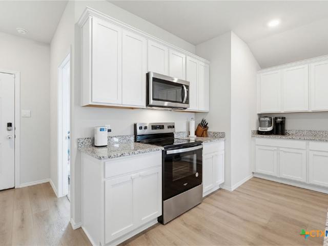 162 Ellenora Drive