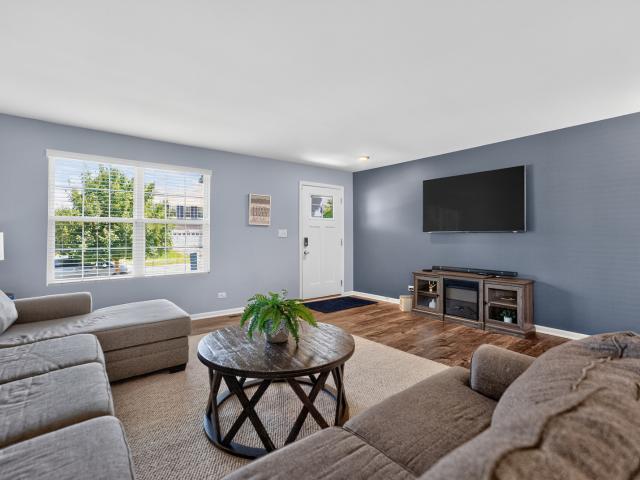 162 Hibiscus Lane