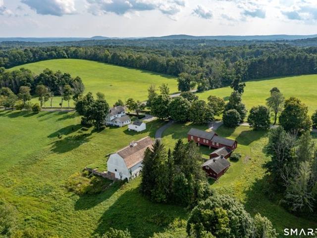 162 Hutchinson Pkwy, Litchfield, CT 06759