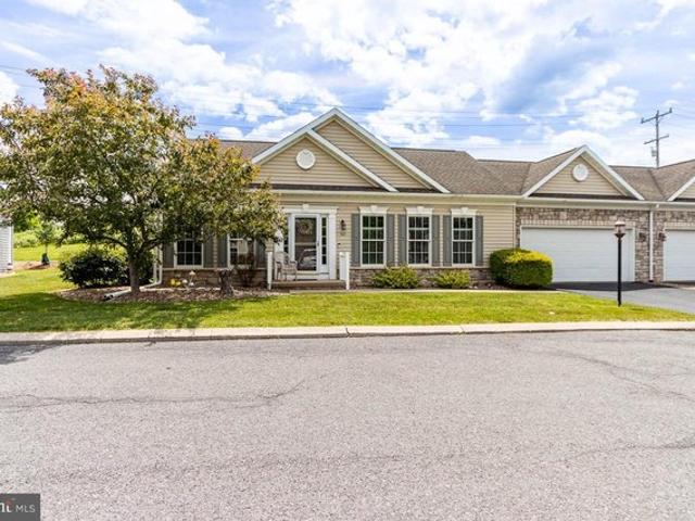 162 Independence Ave, State College, PA 16801