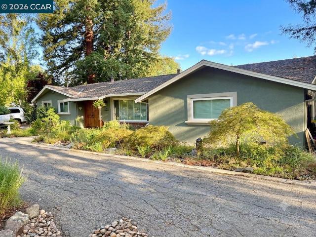 162 La Questa Dr
