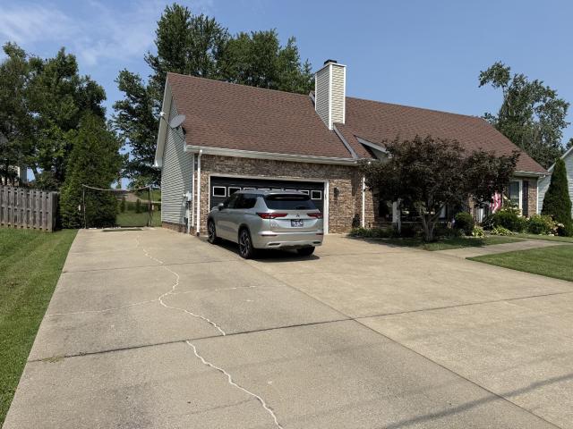 162 Lancashire Dr