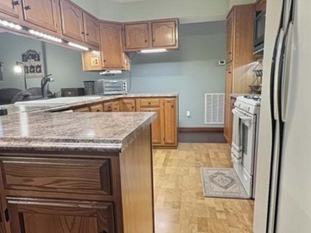 162 Mineral Springs Ln, Jacksboro, TN 37757