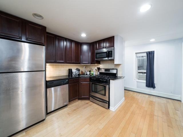 162 Steuben St # 2