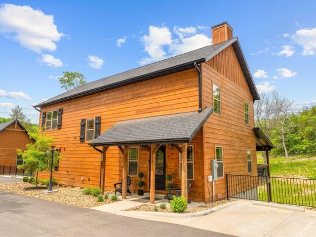 162 Ravine Roadway Unit 30, Hollister, MO 65672