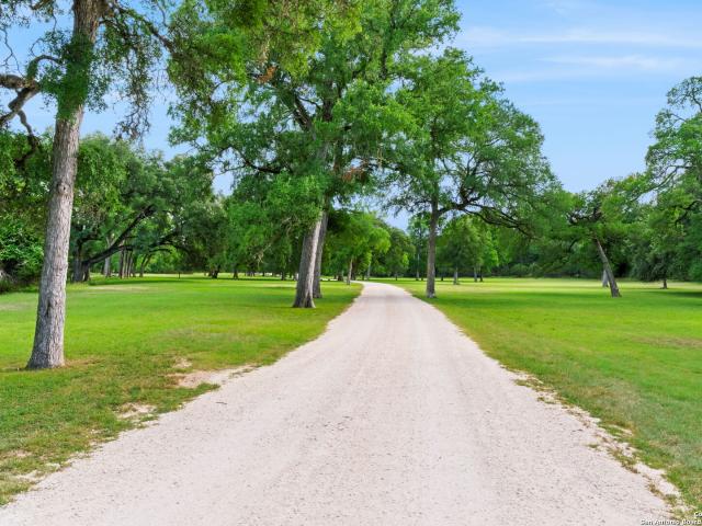 162 Riverwood, Boerne, TX 78006 | MLS #1928