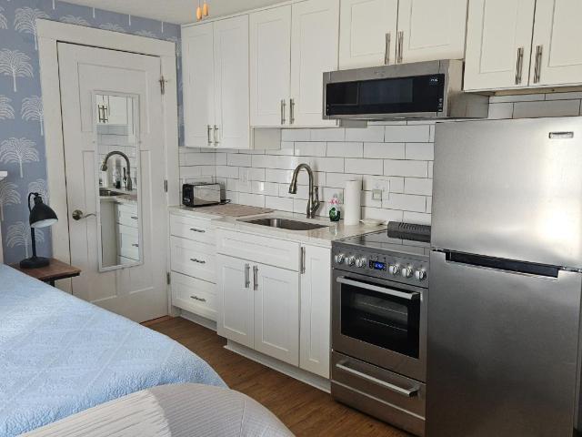 162 Walnut Avenue # 2