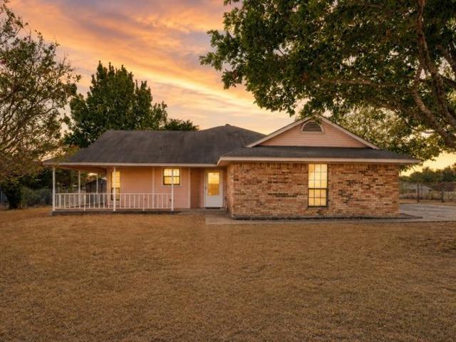 162 Warren Rd, Lorena, TX 76655