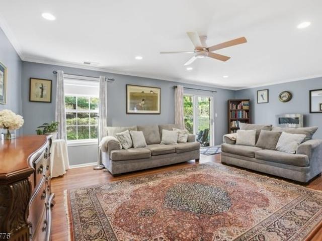 162 Vista Dr Unit 162, Hanover Twp, NJ 07927