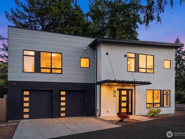 16344 Linden Ave N, Shoreline, WA 98133