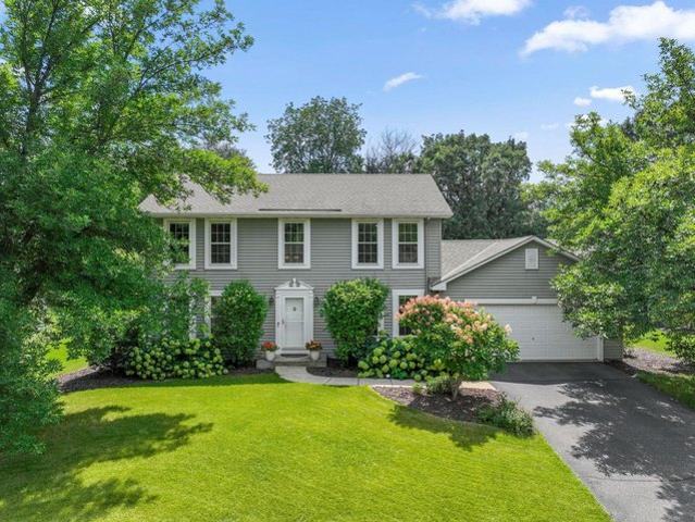 16345 Victoria Curv SE, Prior Lake, MN 55372