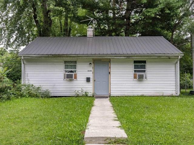 1634 N Olive St, South Bend, IN 46628