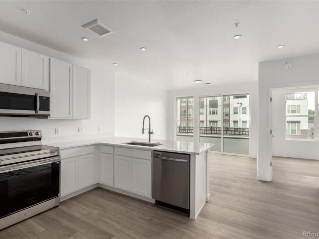 1634 N Sheridan Boulevard # 102
