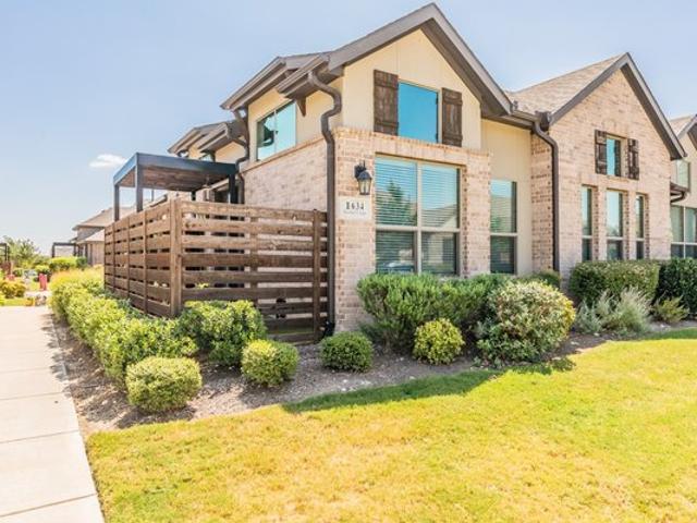 1634 Dewberry Ln, Garland, TX 75042