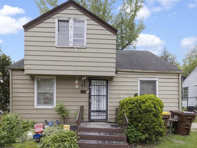 1634 Loomis St, Rockford, IL 61102