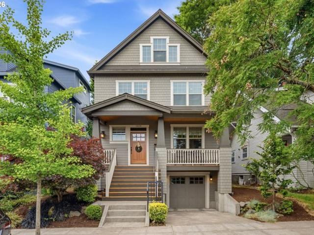 1634 SE Spokane St, Portland, OR 97202