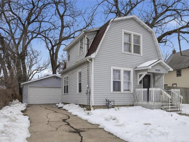 1634 1st Ave S, Fargo, ND 58103