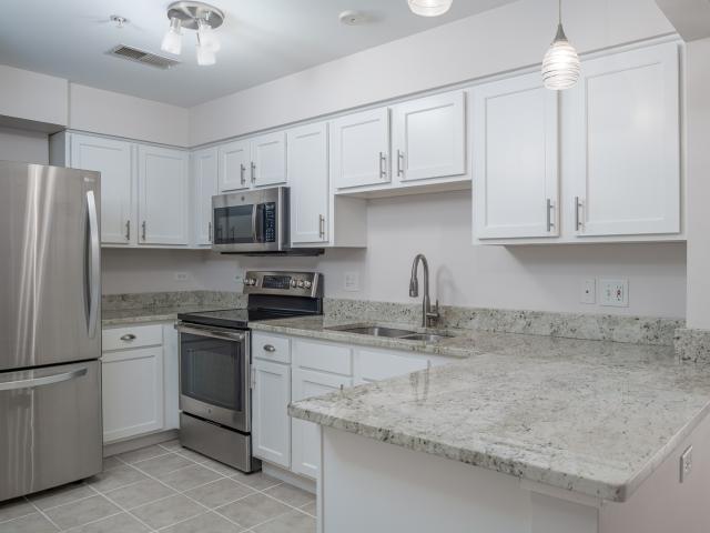 1635 N Milwaukee Avenue # 303