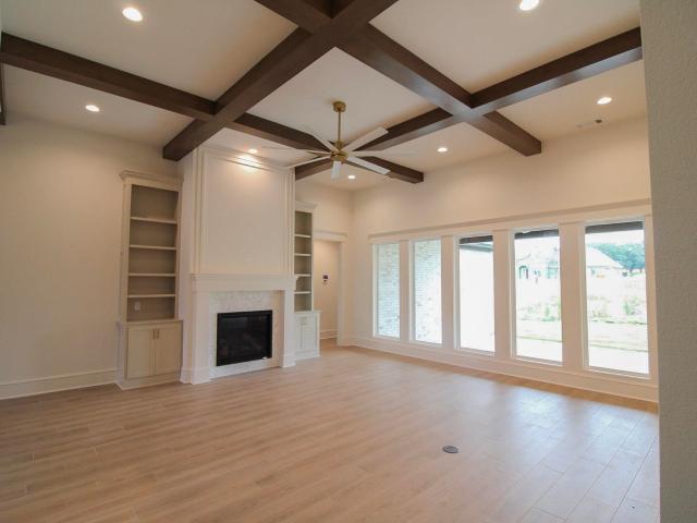1635 Dolphin Drive