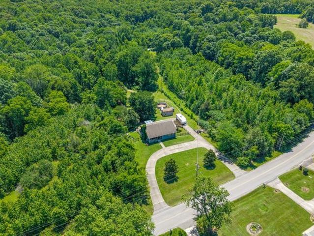 1635 Gratton Rd, Clarksville, TN 37043