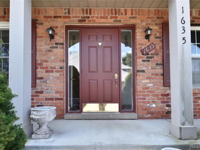 1635 Huntington Park # A