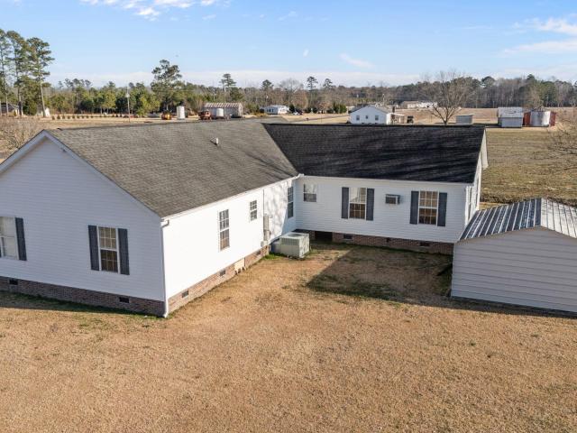 1635 Horse Pen Swamp Road