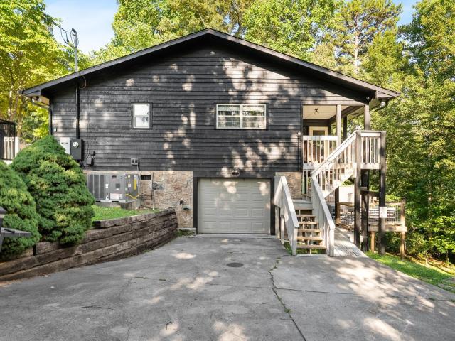 1635 S Mountain View Road