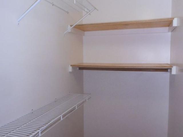 1635 Sherburne Ave 1 Bedroom Apartment for Rent at 1635 Sherburne Ave, St. Paul, MN 55104 Hamline Midway