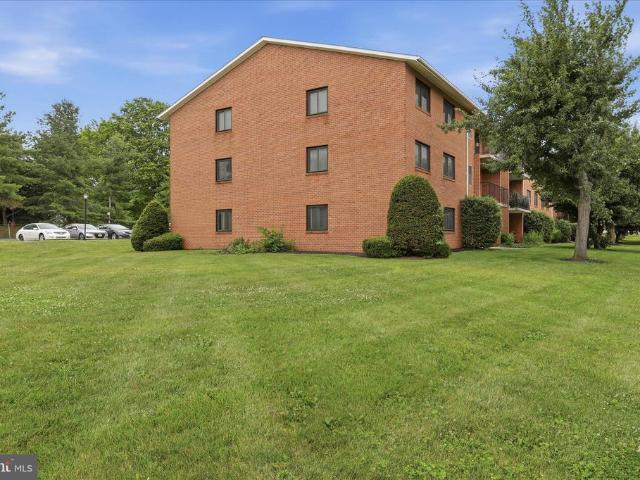 1635 3 Edgewood Place # 3