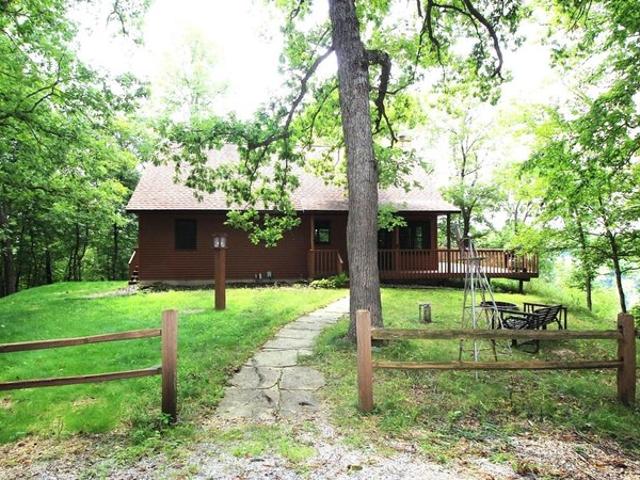 16367 Cedar Rdg, Monmouth, IA 52309