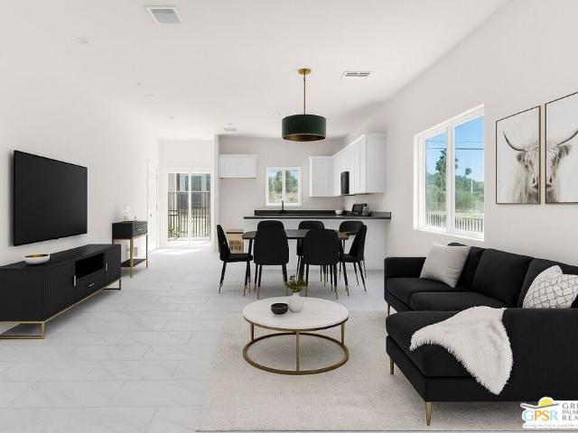 16364 Avenida Rambla