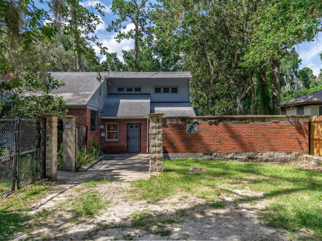 1636 NW 8th Ave, Gainesville, FL 32603 | MLS #GC533324 | Compass