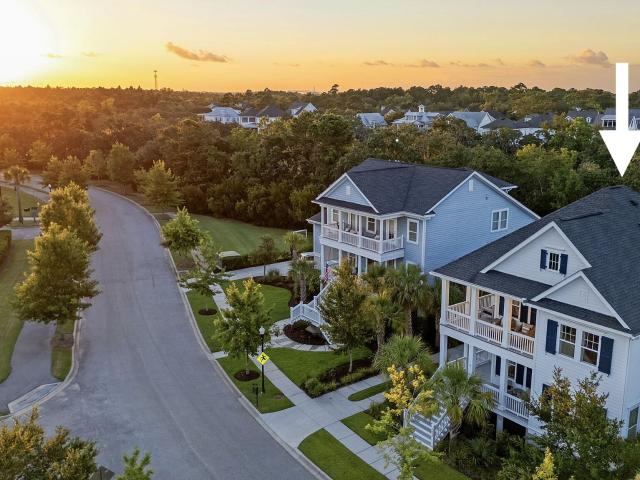 1636 Oak Leaf St, Daniel Island, SC 29492 | MLS #26004