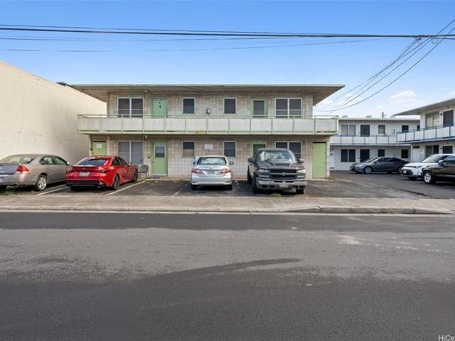 1636 Kahai St, Honolulu, HI 96819