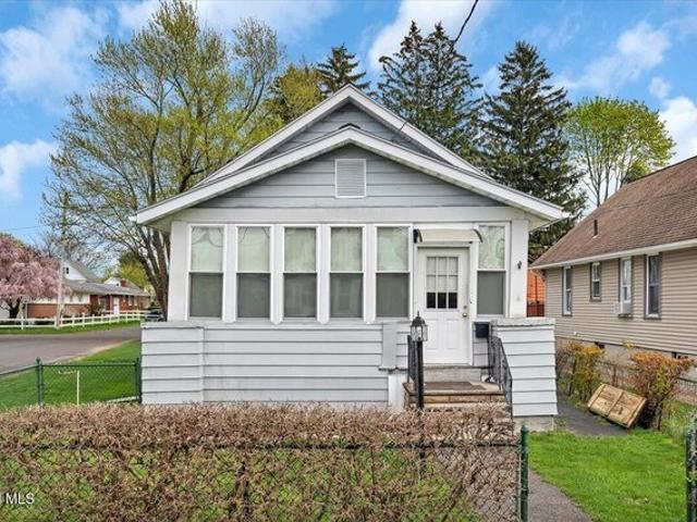 1636 9th Ave, Watervliet, NY 12189
