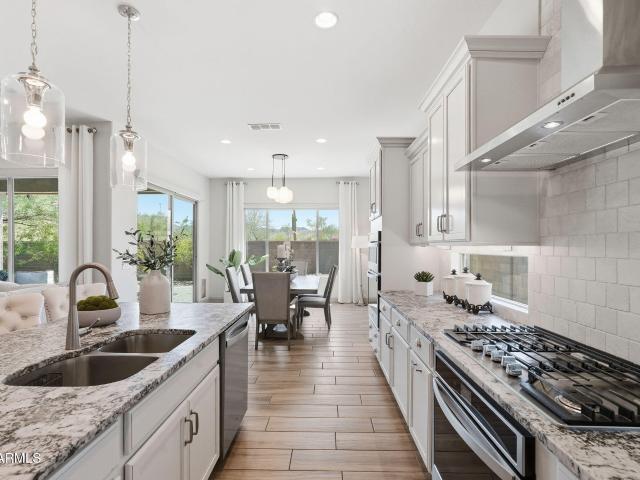 16373 w beautiful lane