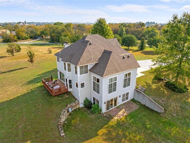 16374 Lake Point Dr, Bonner Springs, KS 66012 | MLS #2596 | Compass