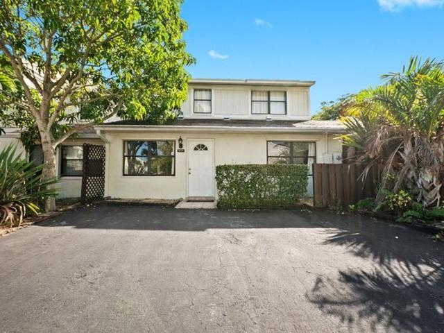 16379 Water Way, Delray Beach, FL 33484
