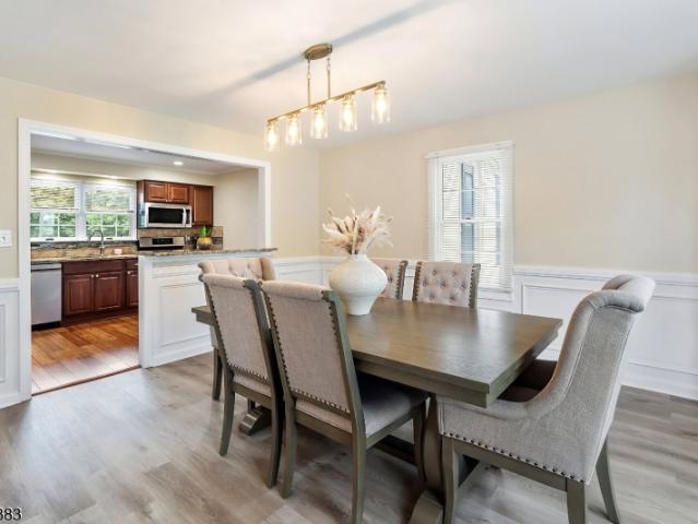 1637 Amwell Rd