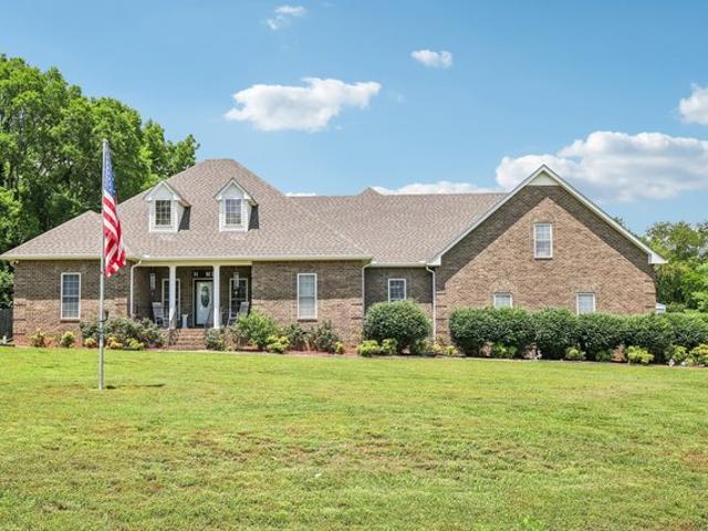 1637 Cairo Rd, Gallatin, TN 37066