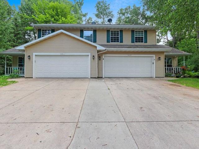 1637 Gabertfield Ct, Suamico, WI 54173