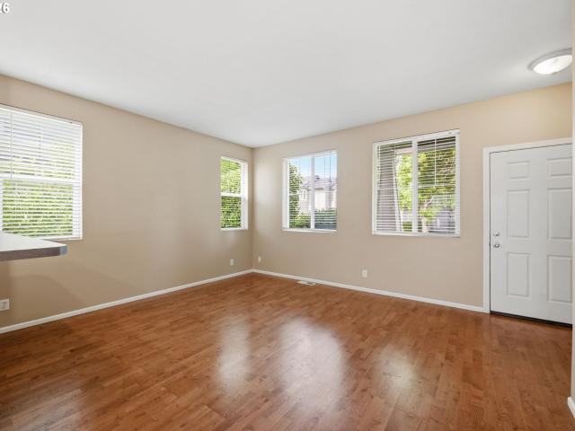 1637 hamlet ln